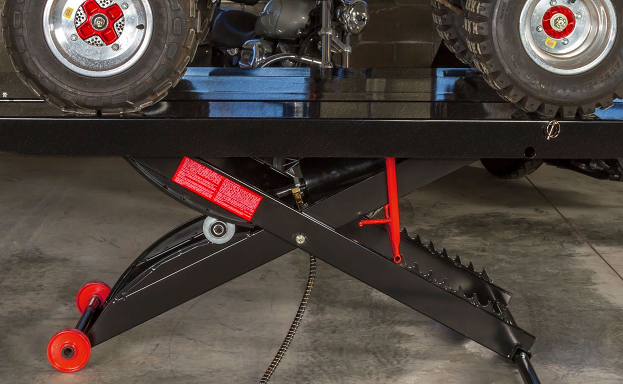 ProLift Air/Hydraulic ATV Lift Table - 1,500 lb. Cap | Black Widow